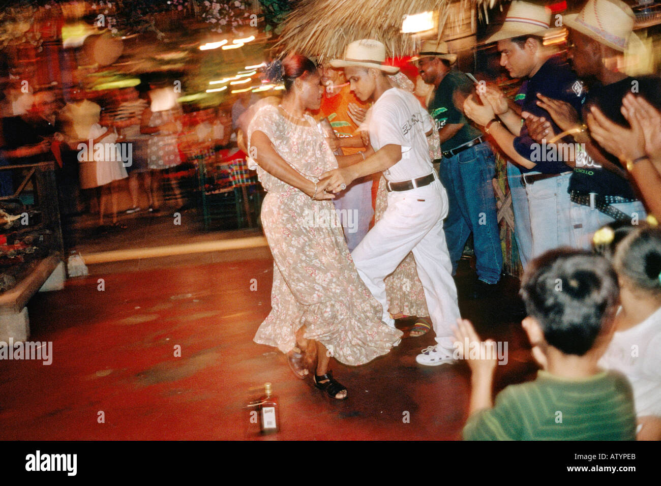 Dominican republic dance hi-res stock photography and images - Alamy