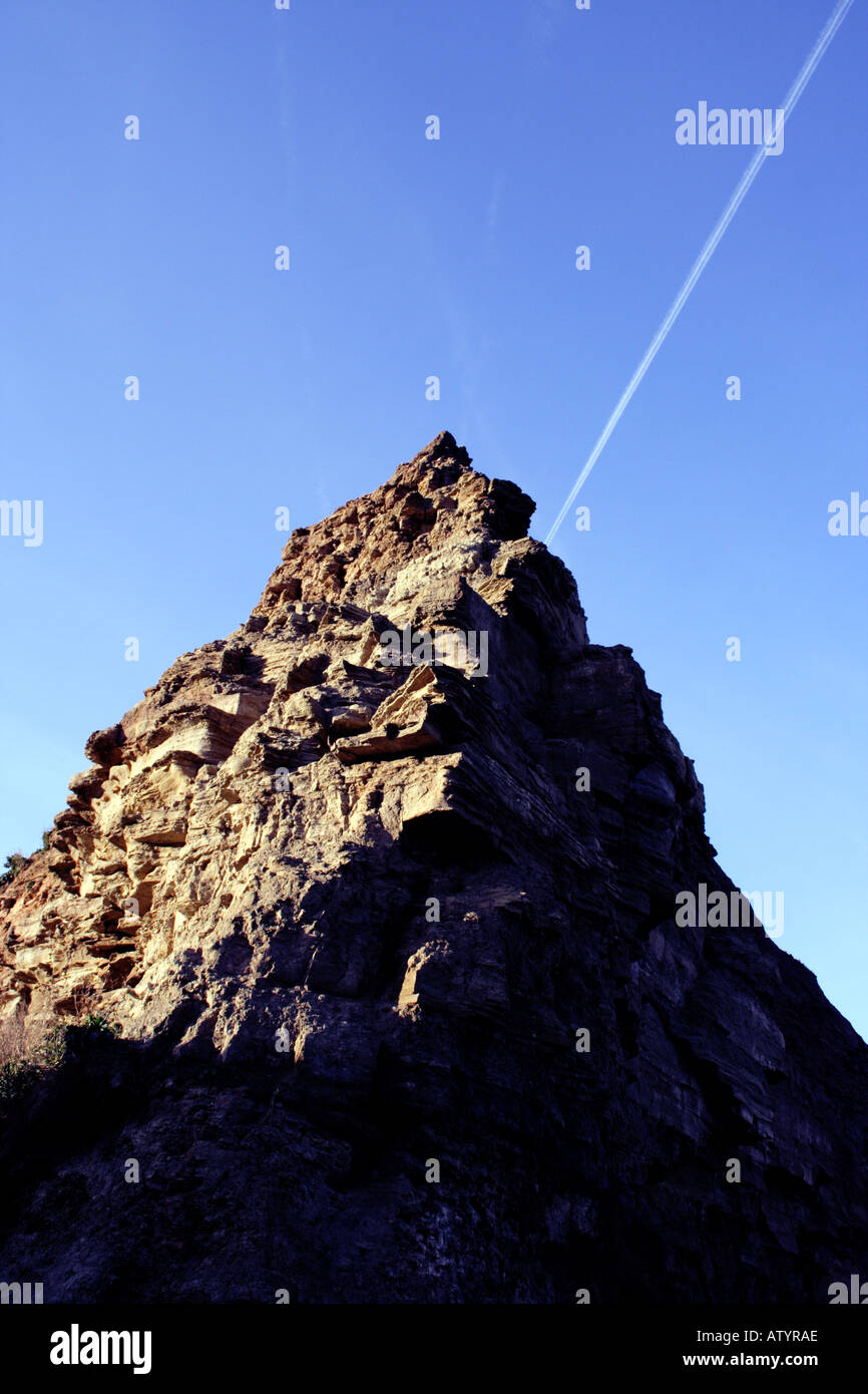 Mountain rocks in Staithes Stock Photo - Alamy