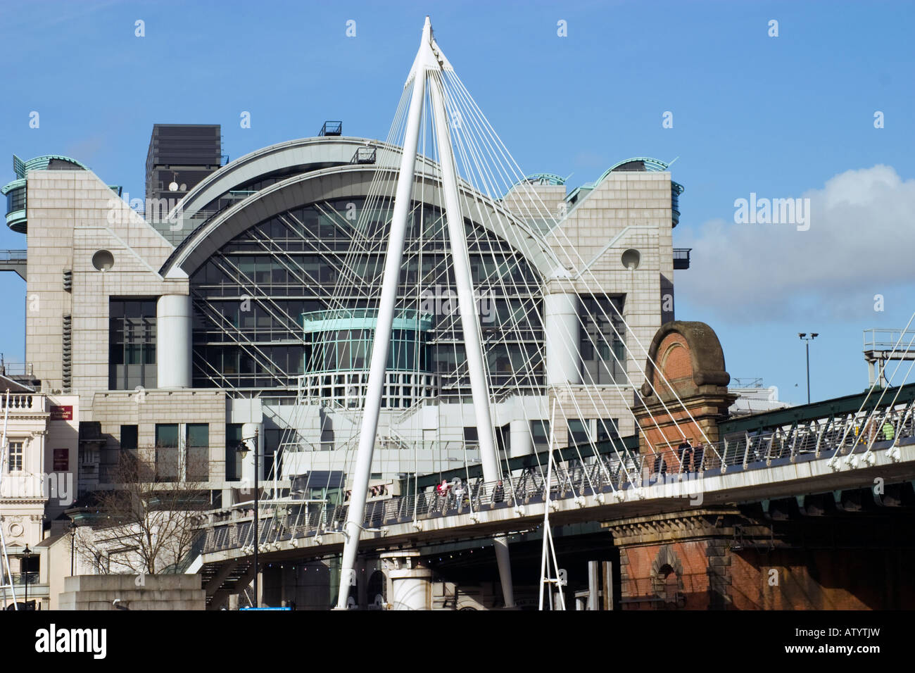 Hungerford Bridge And Charing Cross Railway Staion,London Stock Photo ...
