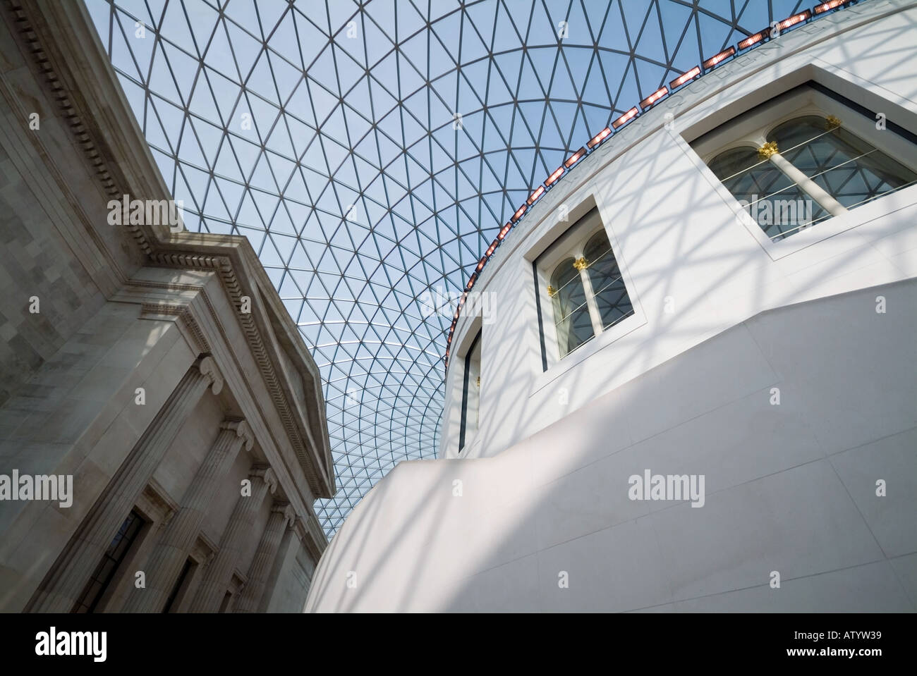 British library glass roof london hi-res stock photography and images ...