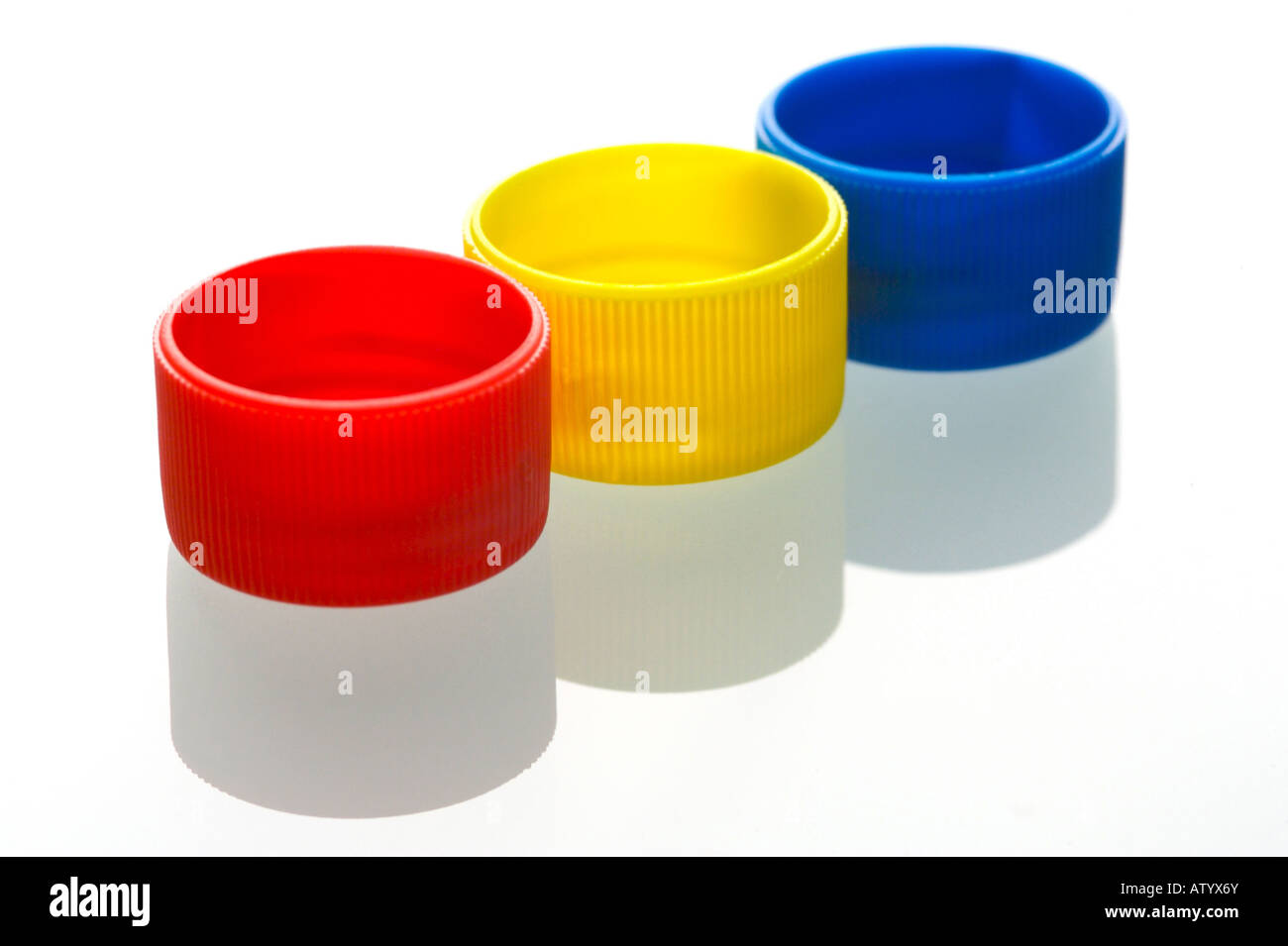 Coloured bottle caps hi-res stock photography and images - Alamy