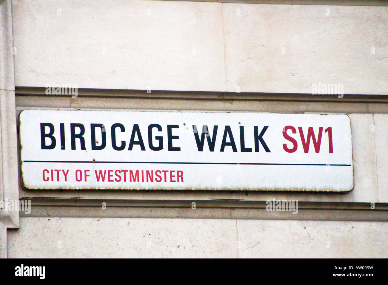 Birdcage Walk London SW1 street name sign Stock Photo - Alamy