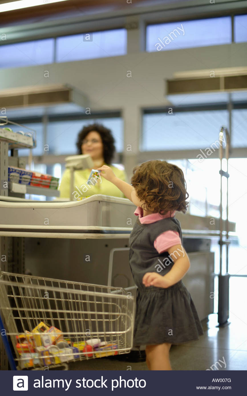 Check Out Counters Stock Photos & Check Out Counters Stock Images - Alamy