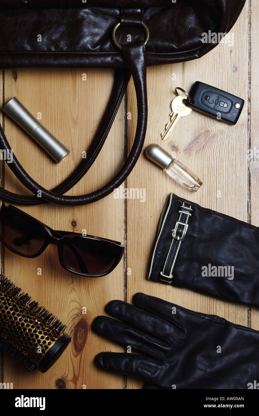 Spilled keys hi-res stock photography and images - Alamy