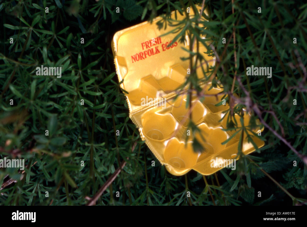 Polystyrene packaging litter hi-res stock photography and images - Alamy