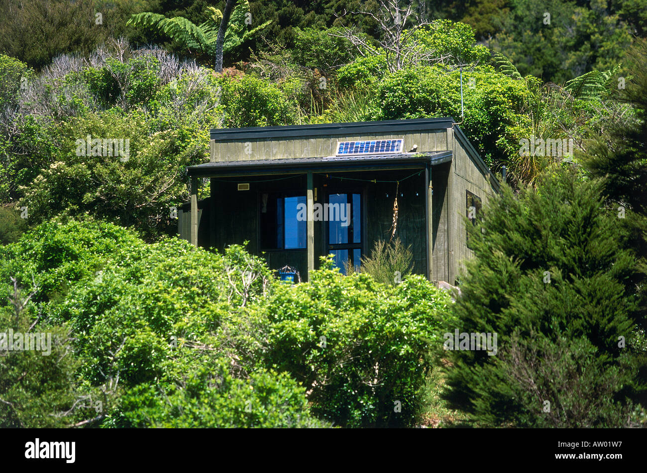 Awaroa Hut Awaroa Inlet Able Tasman National Park Stock Photo - Alamy
