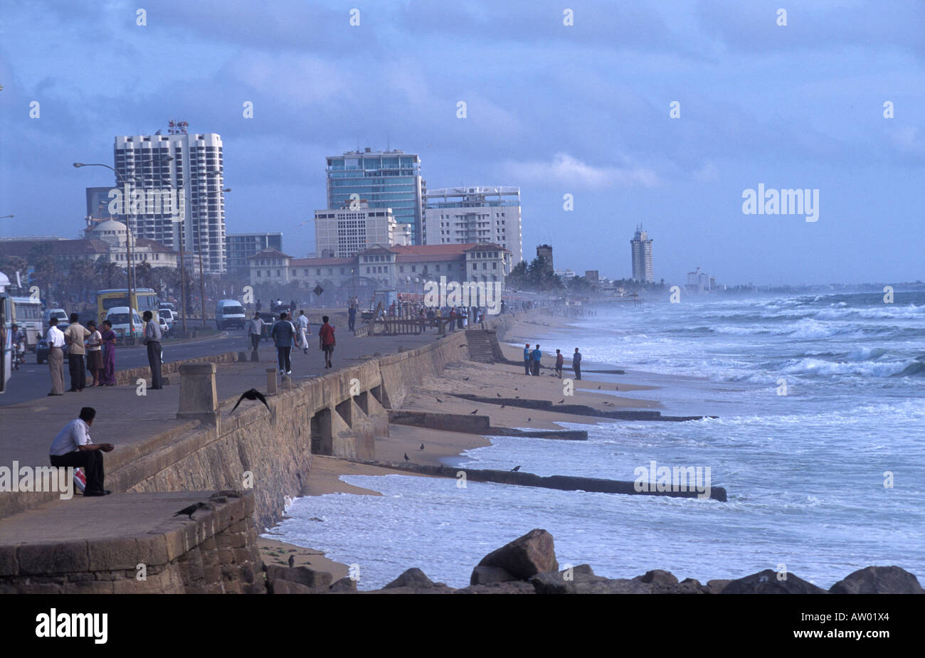 Sri lanka road colombo hi-res stock photography and images - Alamy