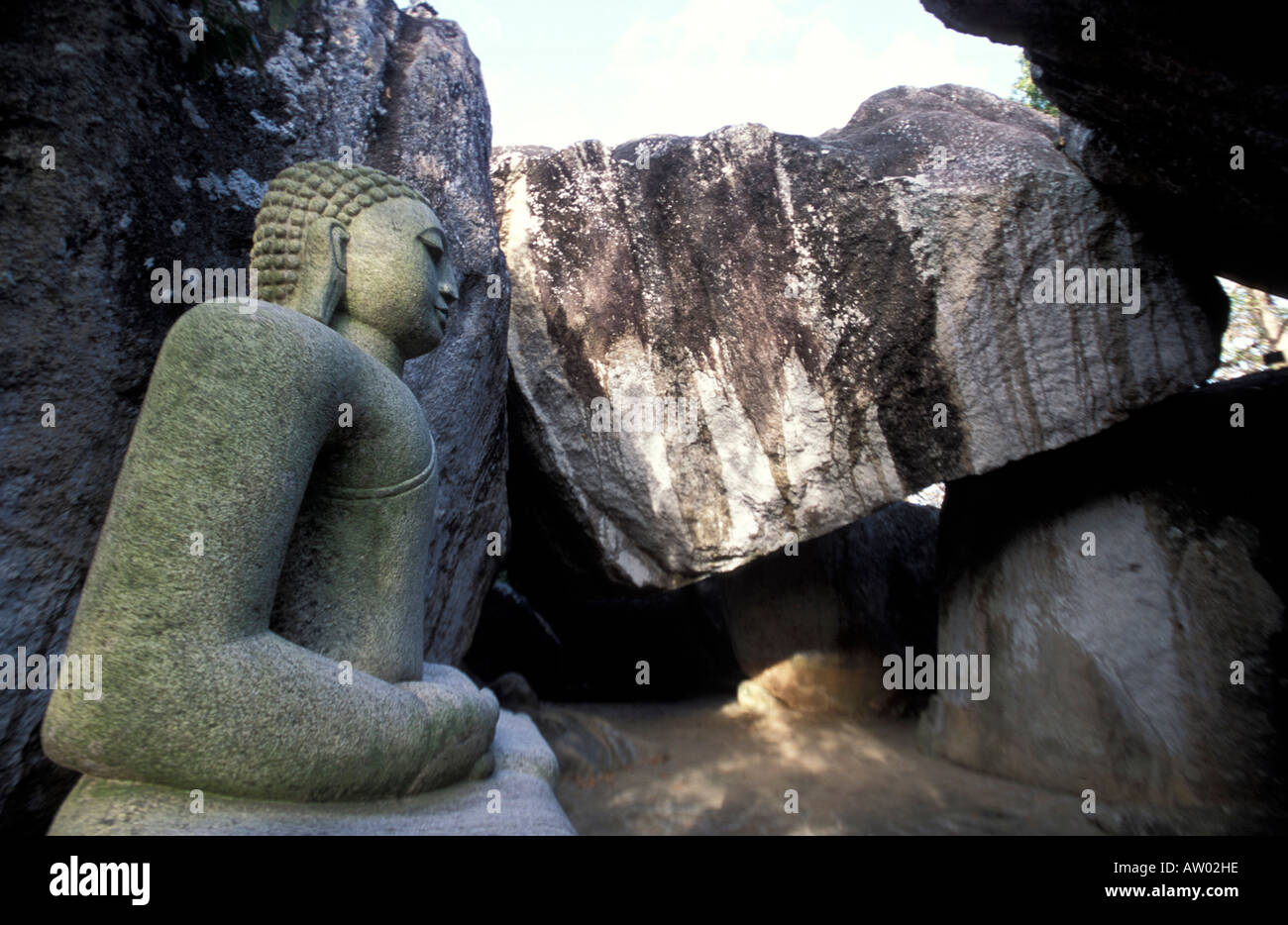 Buddhist temple Yatagala Sri Lanka Asia Stock Photo - Alamy