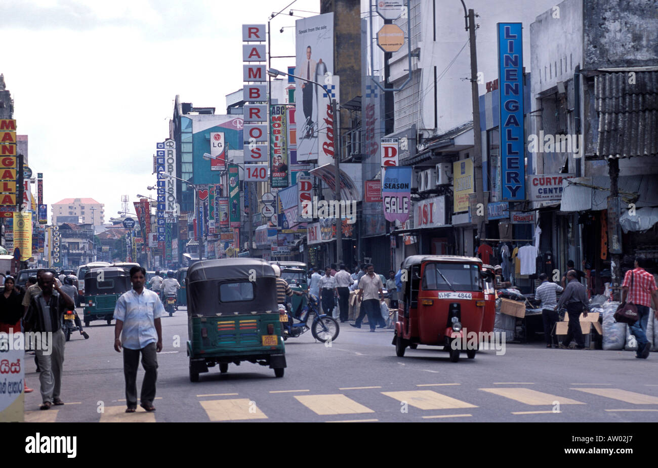 Sri lanka colombo transport hi-res stock photography and images - Alamy