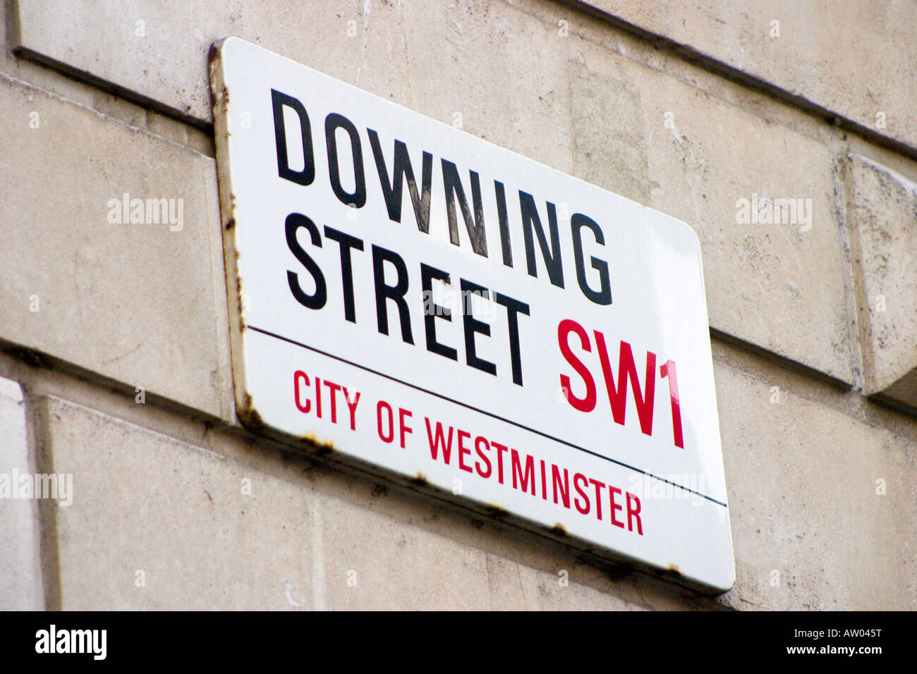Downing Street London SW1 street name sign Stock Photo - Alamy