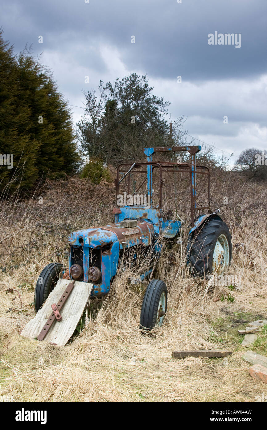Old blue tractor hi-res stock photography and images - Alamy