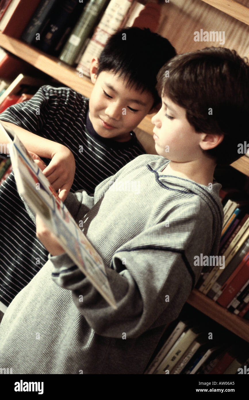 Manipulated books hi-res stock photography and images - Alamy