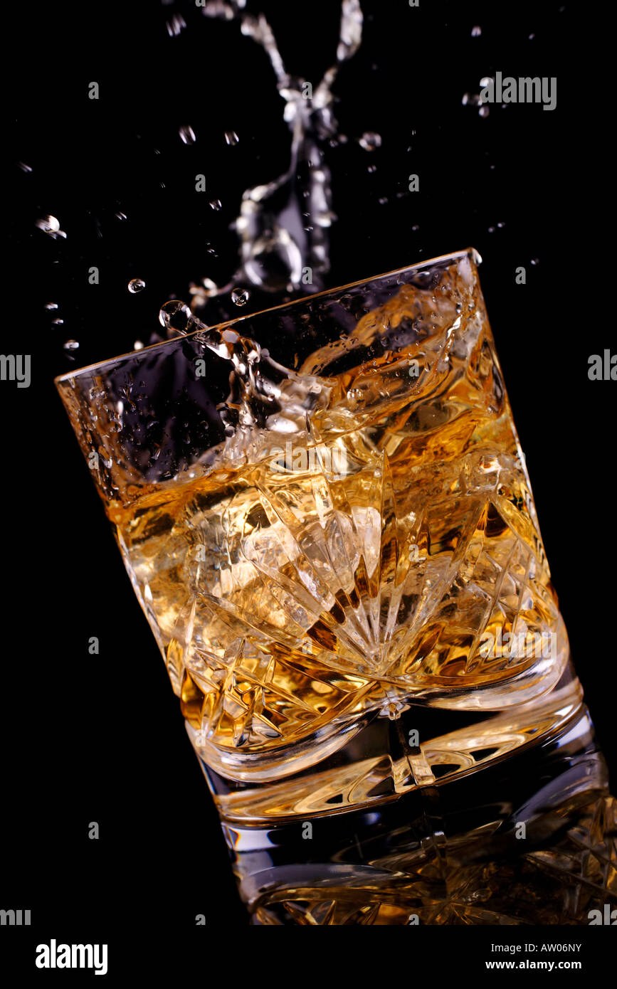 scotch on the rocks Stock Photo - Alamy