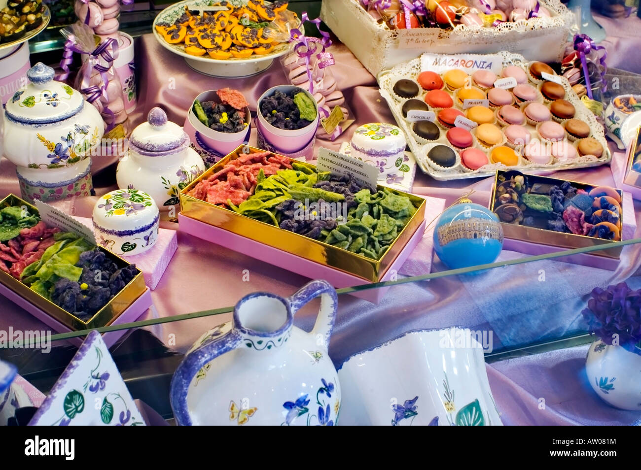 Inside interior culture europe candy shop hi-res stock photography and ...