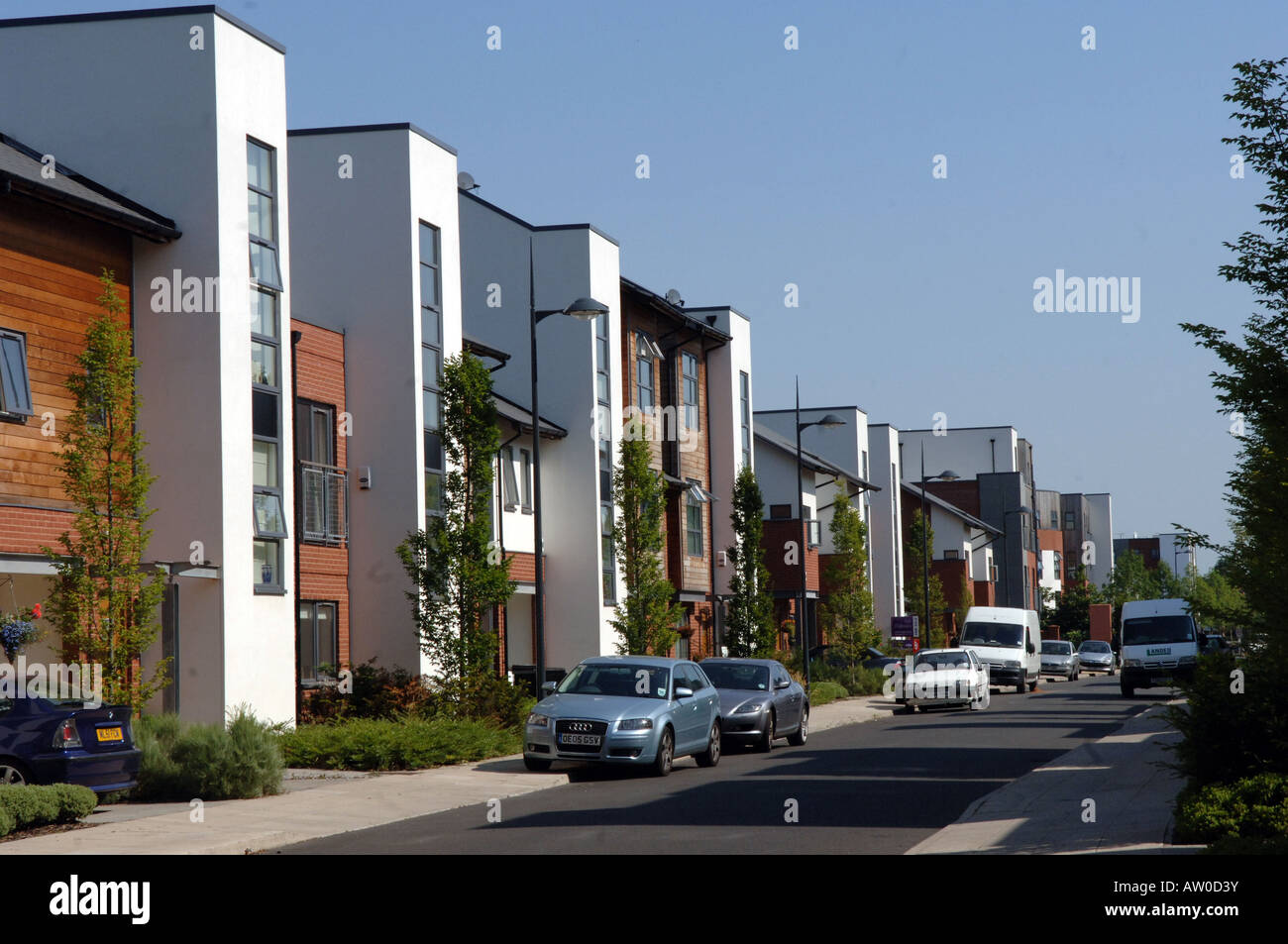 Modern housing hi-res stock photography and images - Alamy