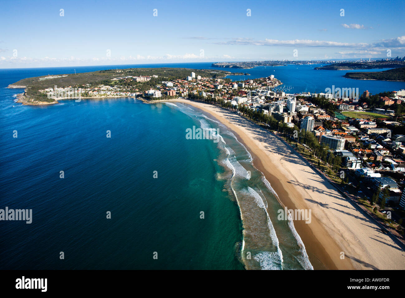 Beachfront property aerial Stock Photo - Alamy