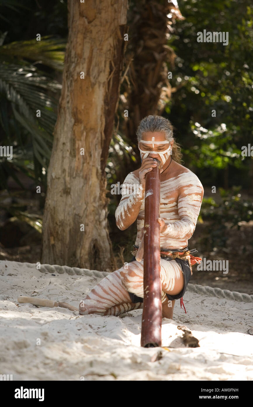 Aboriginal Music and Dance Stock Photo - Alamy