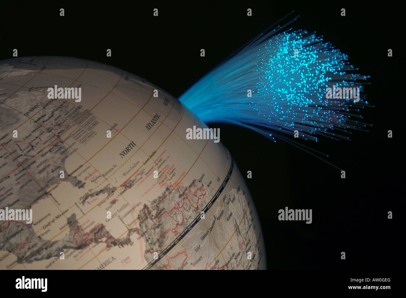 Globe fibre optic cable hi-res stock photography and images - Alamy