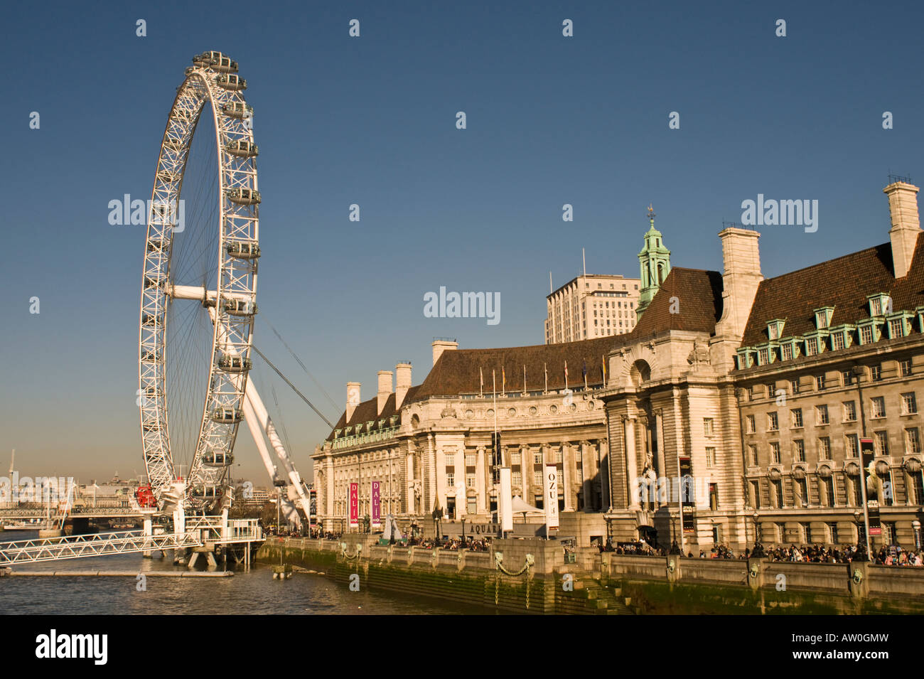 London Eye in London England in Spring light Stock Photo - Alamy