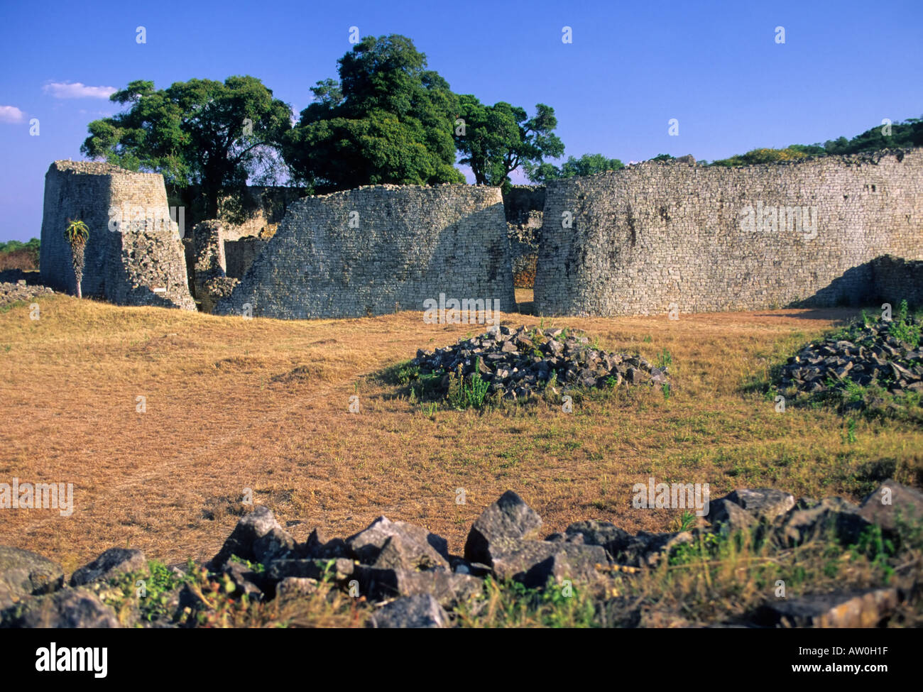 Great zimbabwe ruins hi-res stock photography and images - Alamy