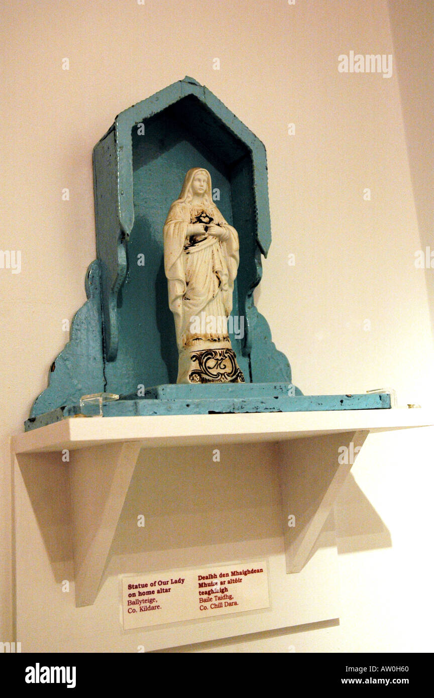 Religious folk art hi-res stock photography and images - Alamy