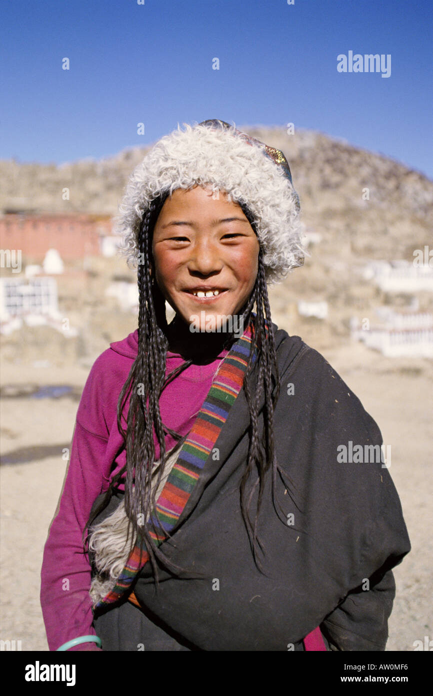 Tibet tibetan lhasa child hi-res stock photography and images - Alamy