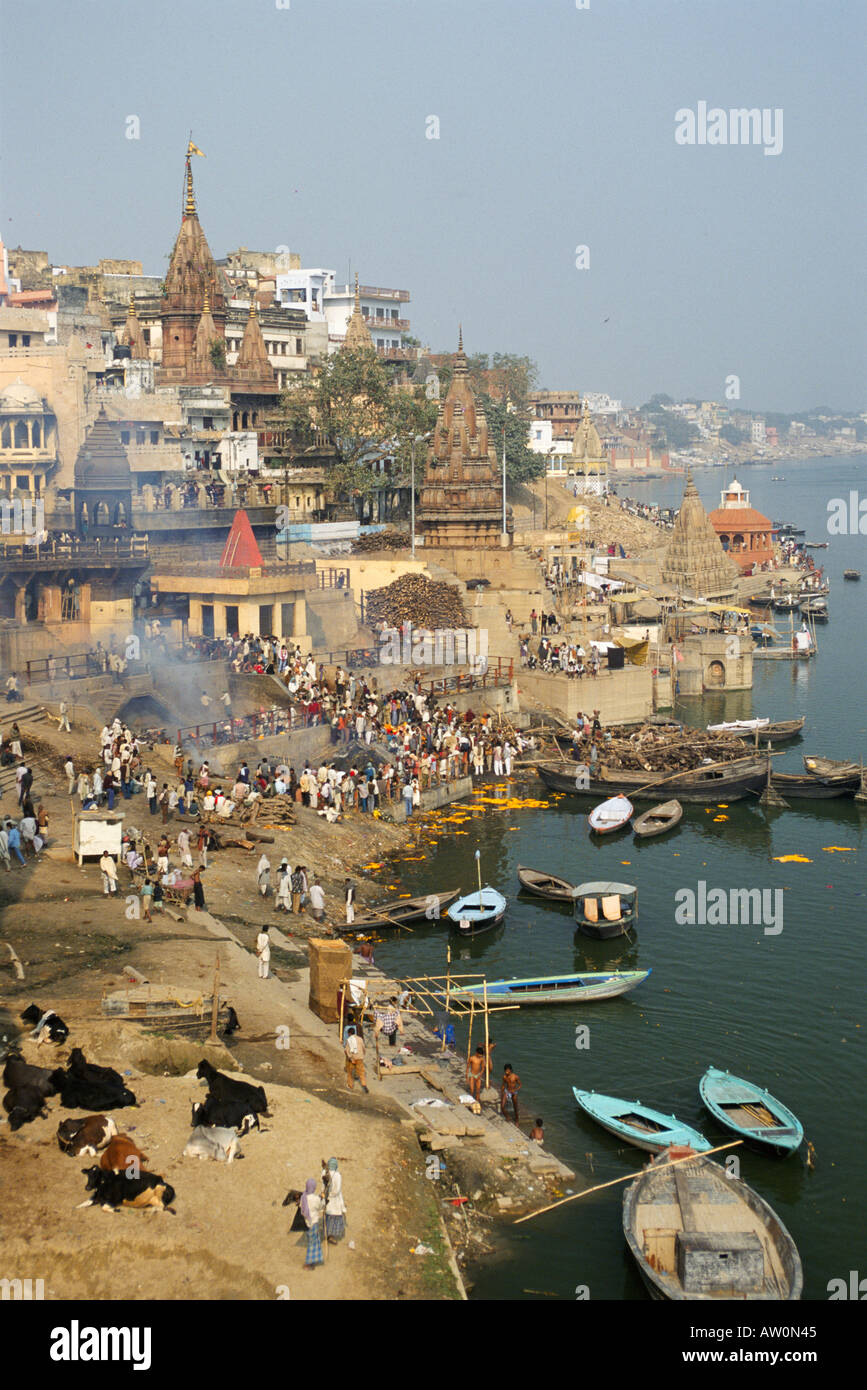 India, River Ganges, Varanasi (Benares), Uttar Pradesh state Stock ...