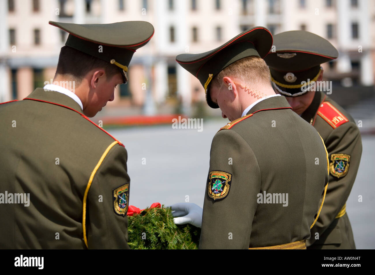 Military wreath laying ceremony at the war memorial monument in Victory ...