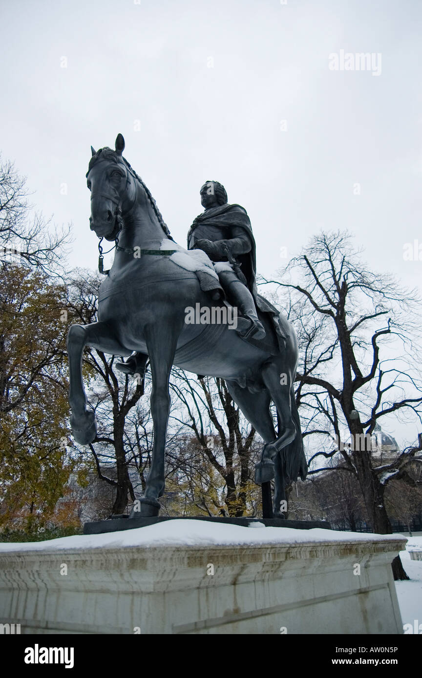 Equestrian statue. Vienna Stock Photo - Alamy