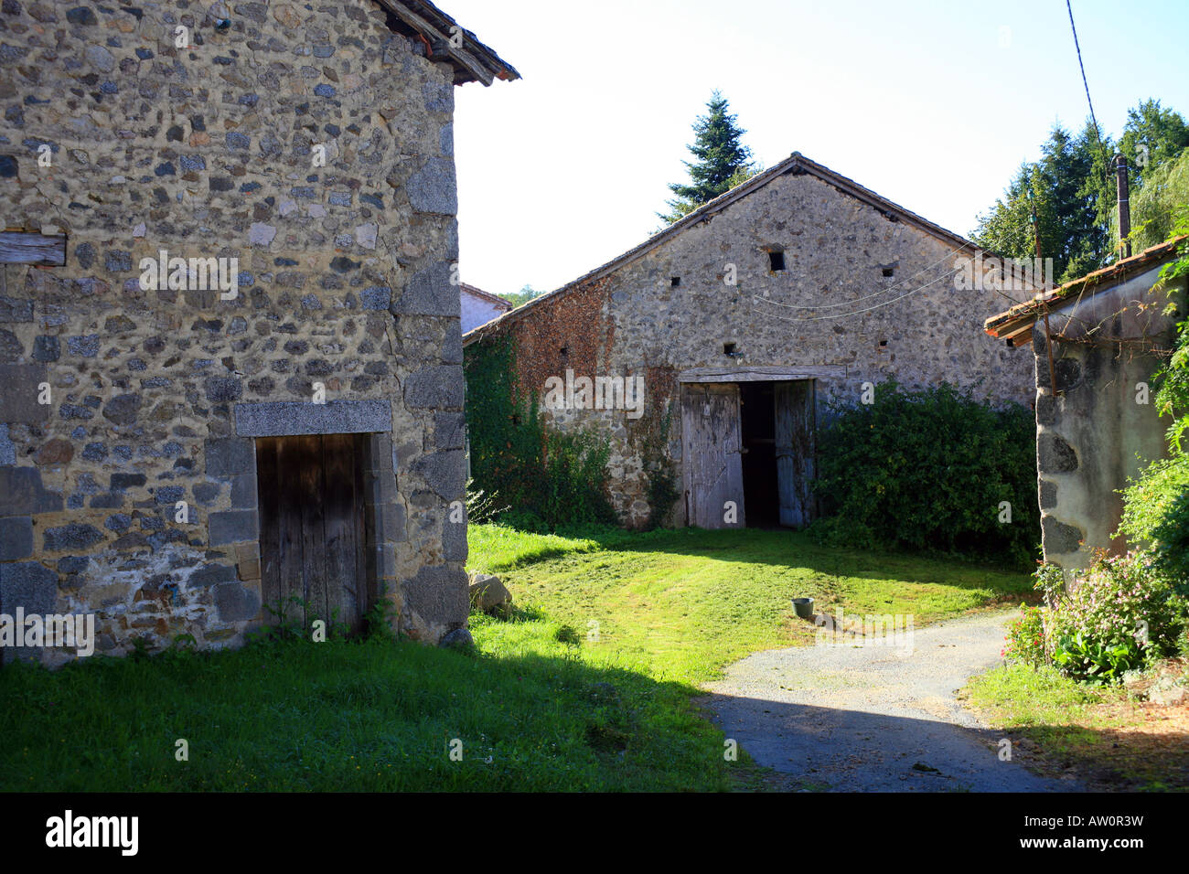 French Farm Building High Resolution Stock Photography and Images - Alamy