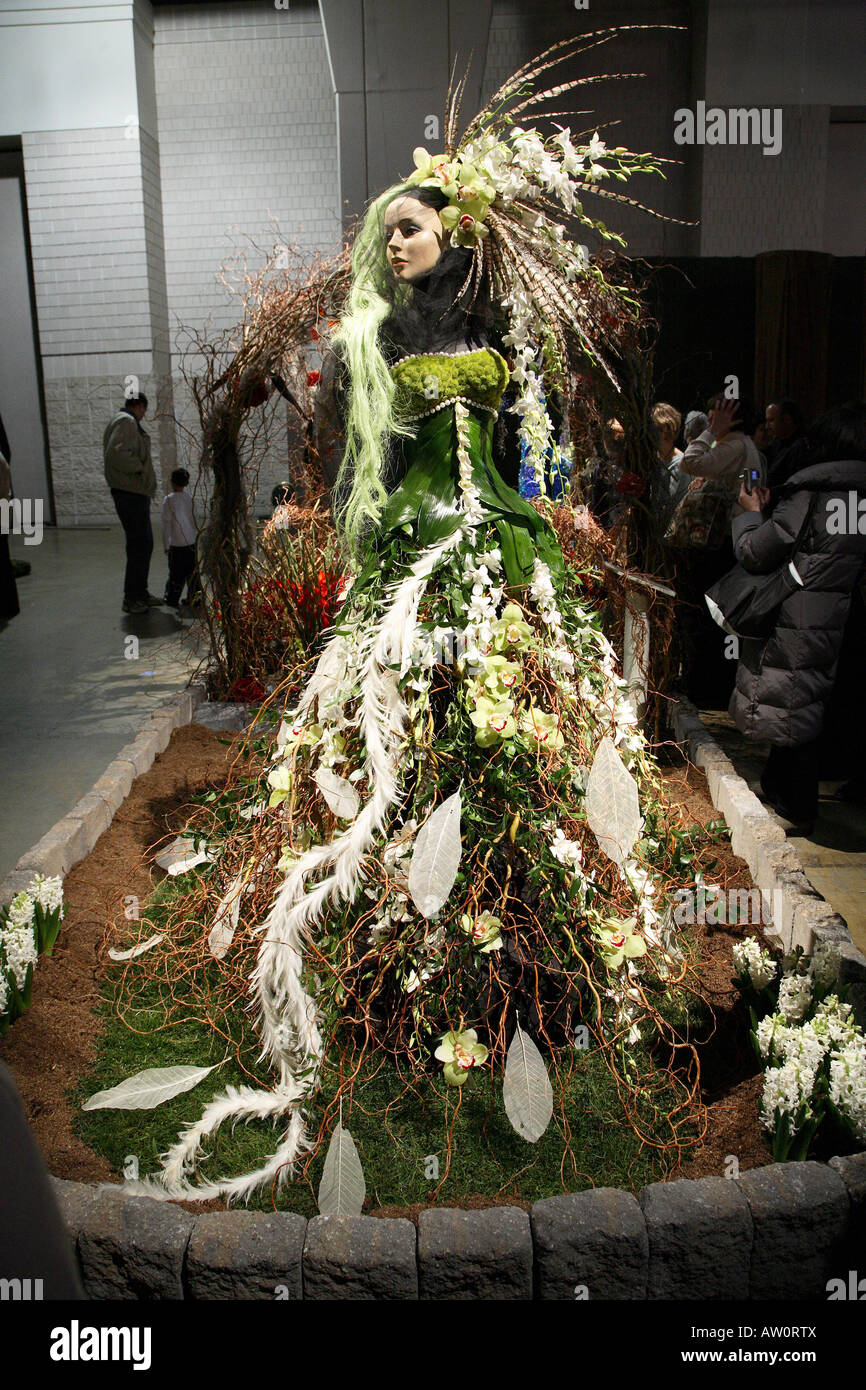 Indoor display of leaves and twigs hi-res stock photography and images ...