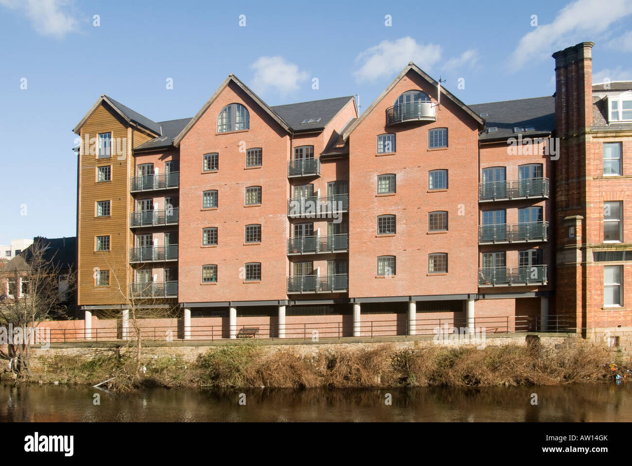 flats in a regenerated area at the riverside in sheffield england Stock ...