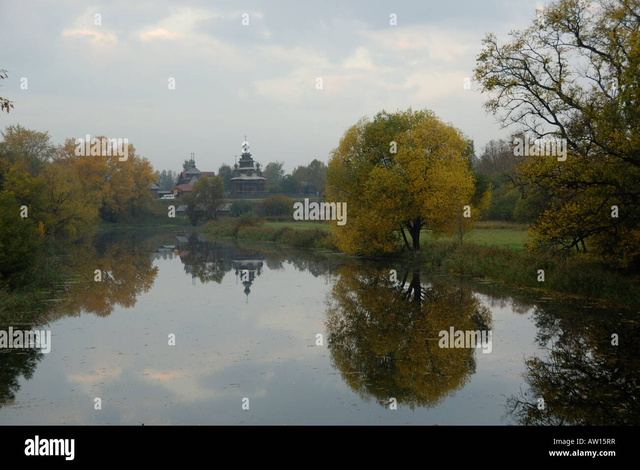Suzdal russia tree land hi-res stock photography and images - Alamy