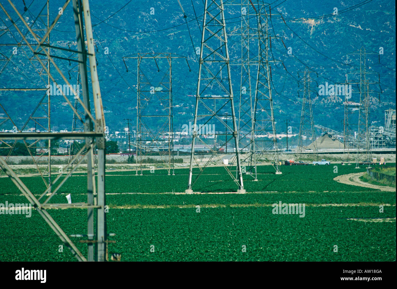 Electricity wires over water hi-res stock photography and images - Alamy