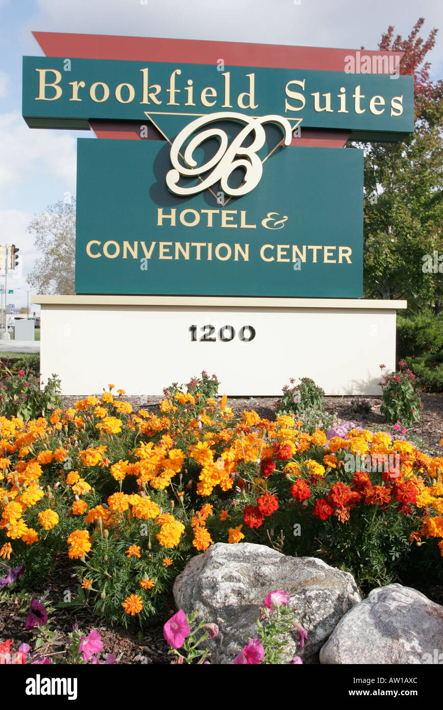 Brookfield road sign hi-res stock photography and images - Alamy