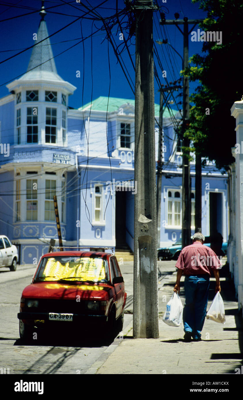 Street scene Valparaiso, Chile Stock Photo - Alamy