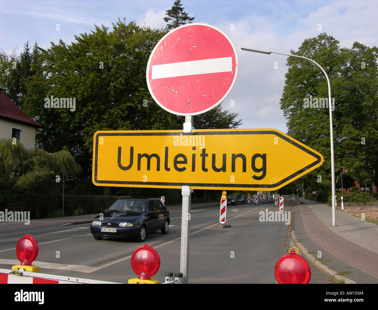 Directional signs and road works hi-res stock photography and images ...