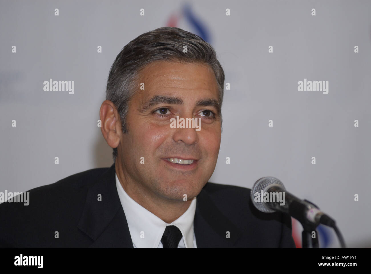 New York NY November 1 2006 Award winning actor and director GEORGE ...