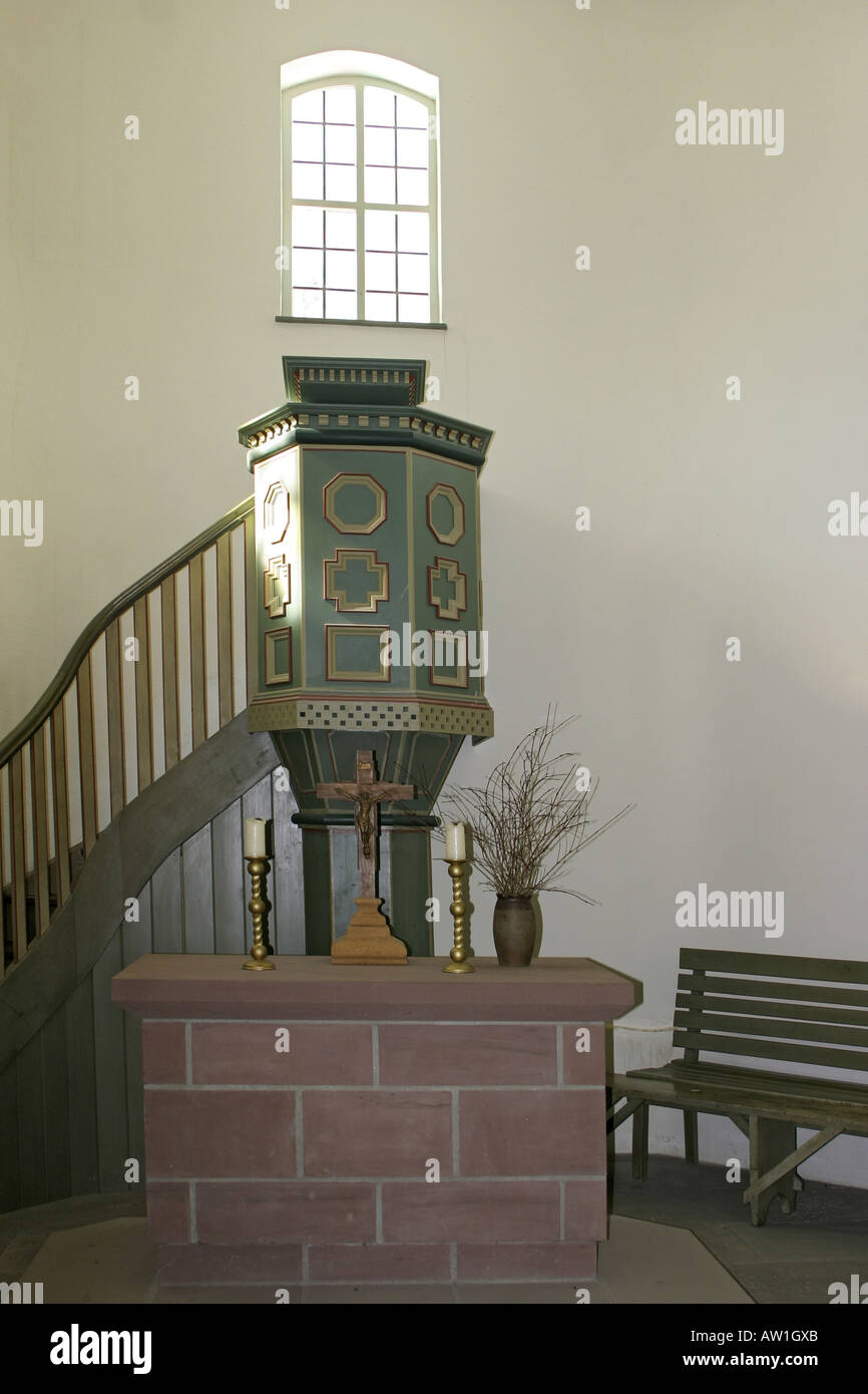 Altar and pulpit hi-res stock photography and images - Alamy