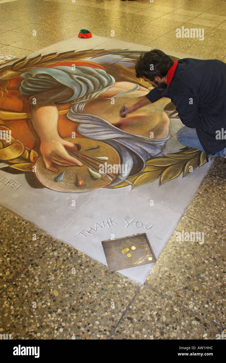 Pavement painter hi-res stock photography and images - Alamy