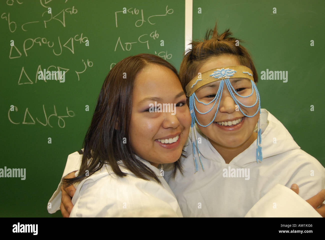 Inuit teens music hi-res stock photography and images - Alamy