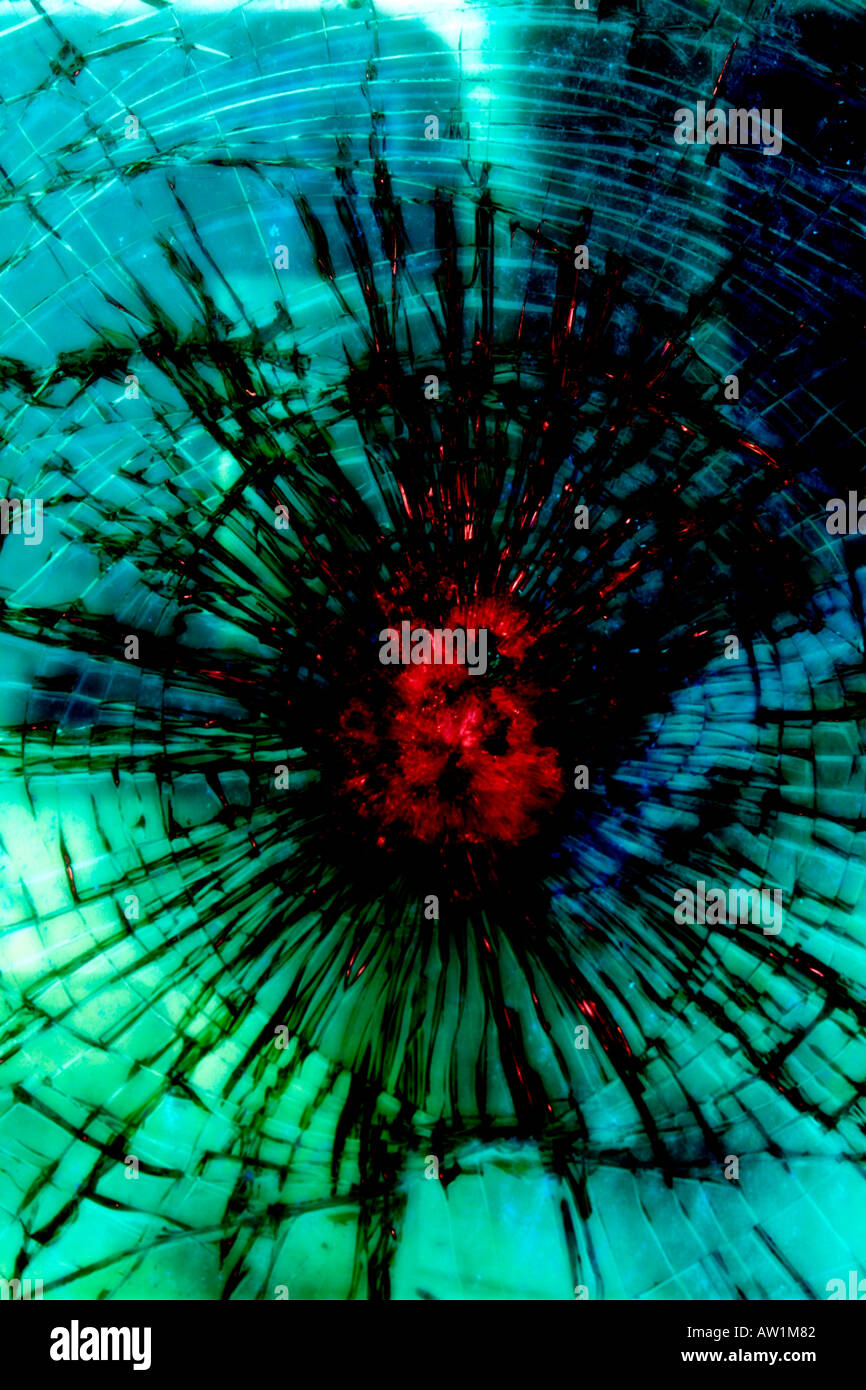 Windscreen shatter hi-res stock photography and images - Alamy