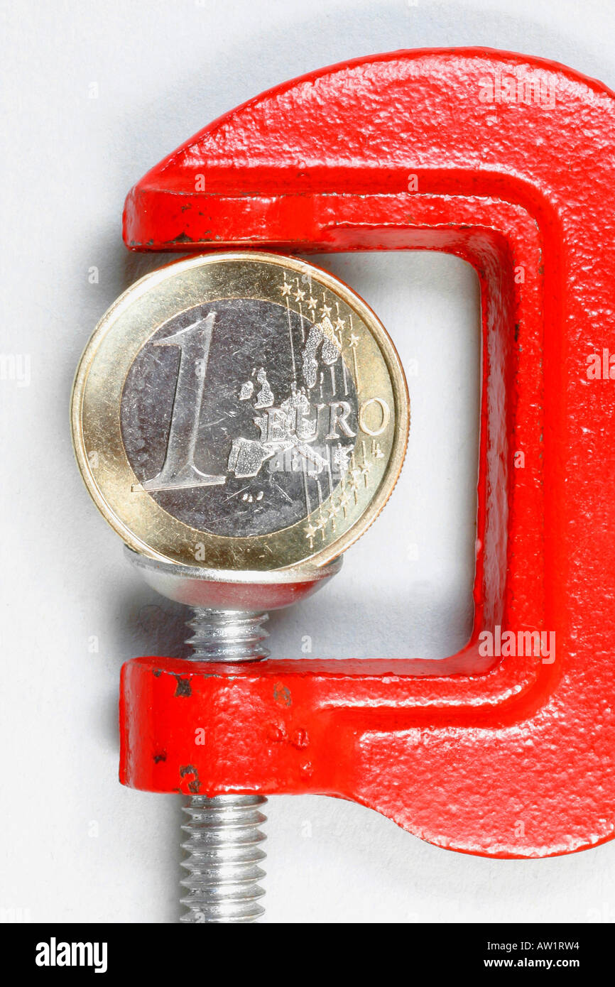 Euro coin in vice hi-res stock photography and images - Alamy
