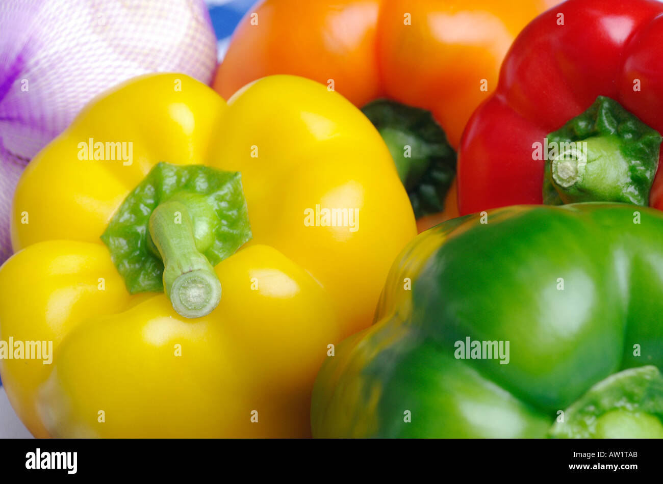 Sweet bell peppers garlic hi-res stock photography and images - Alamy