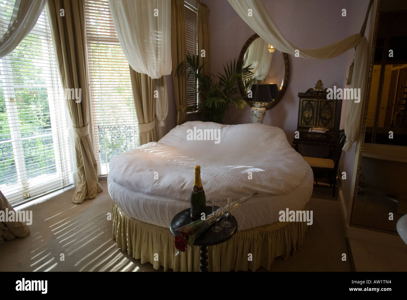 A room in The Portobello Hotel Notting Hill London UK Stock Photo - Alamy
