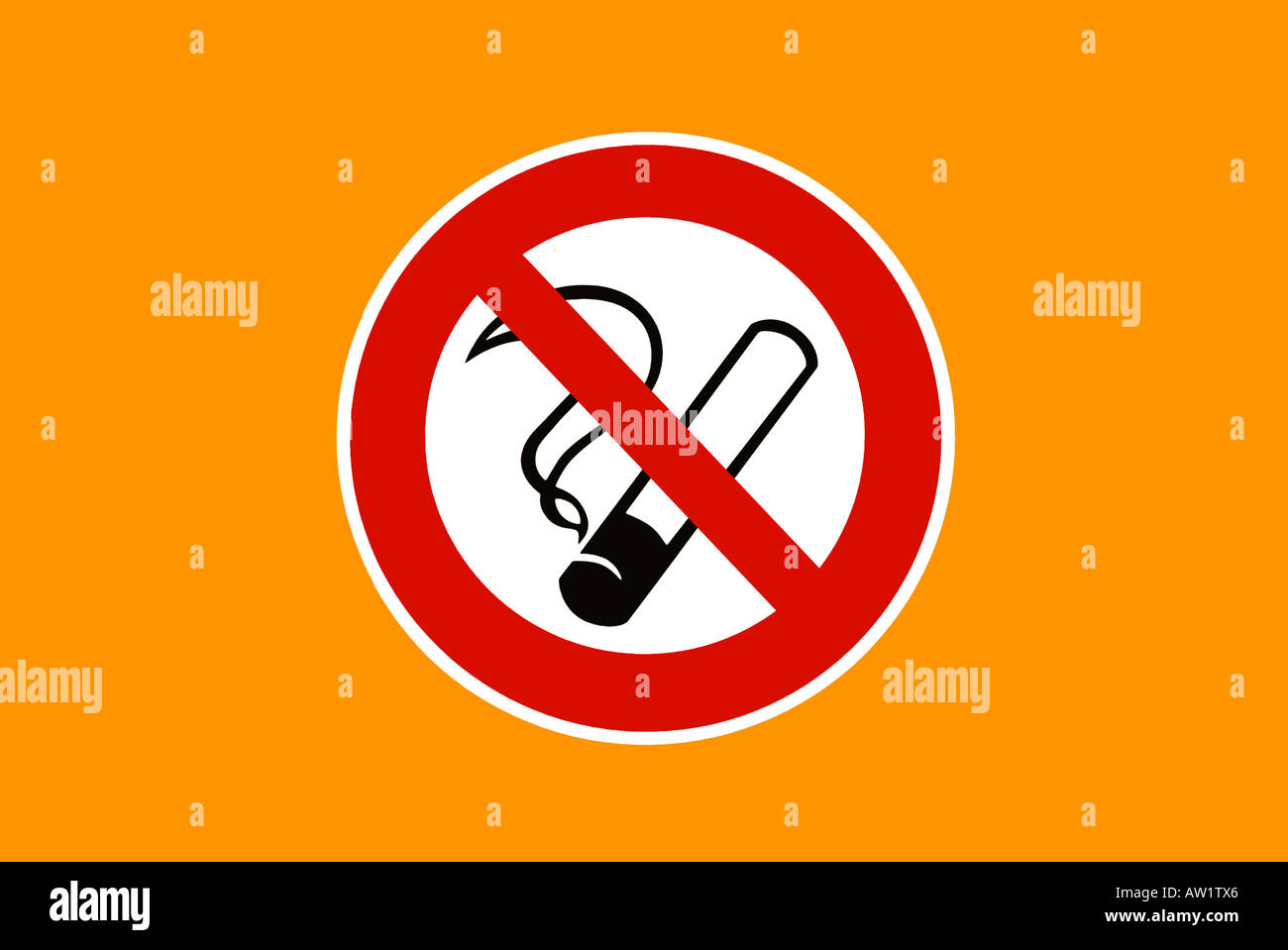 Non smoking area hi-res stock photography and images - Alamy