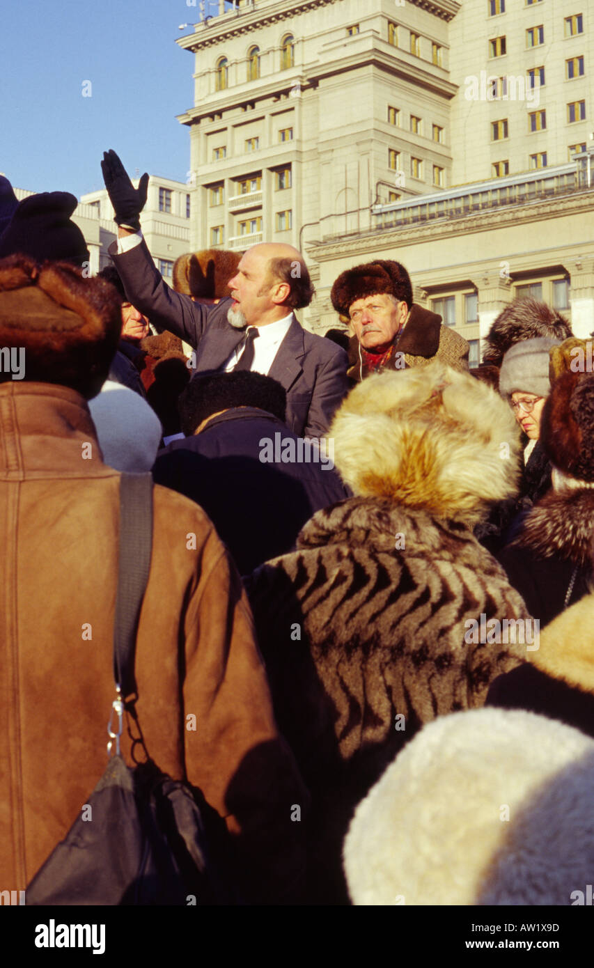 Political meeting in moscow hi-res stock photography and images - Alamy