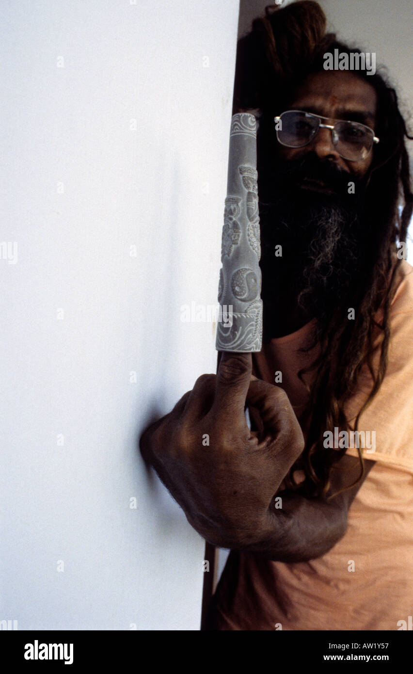 Roach pipe hi-res stock photography and images - Alamy