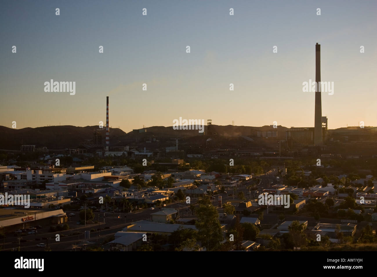 Overlooking Mt Isa from the city lookout at dusk Stock Photo - Alamy