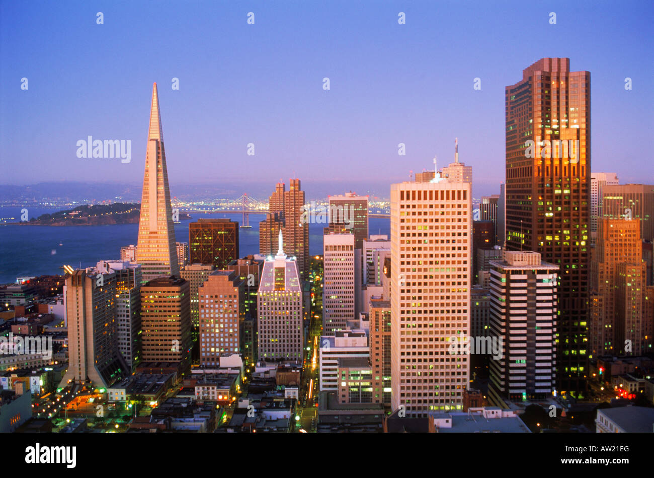 TransAmerica Pyramid and Oakland Bay Bridge with San Francisco skyline ...